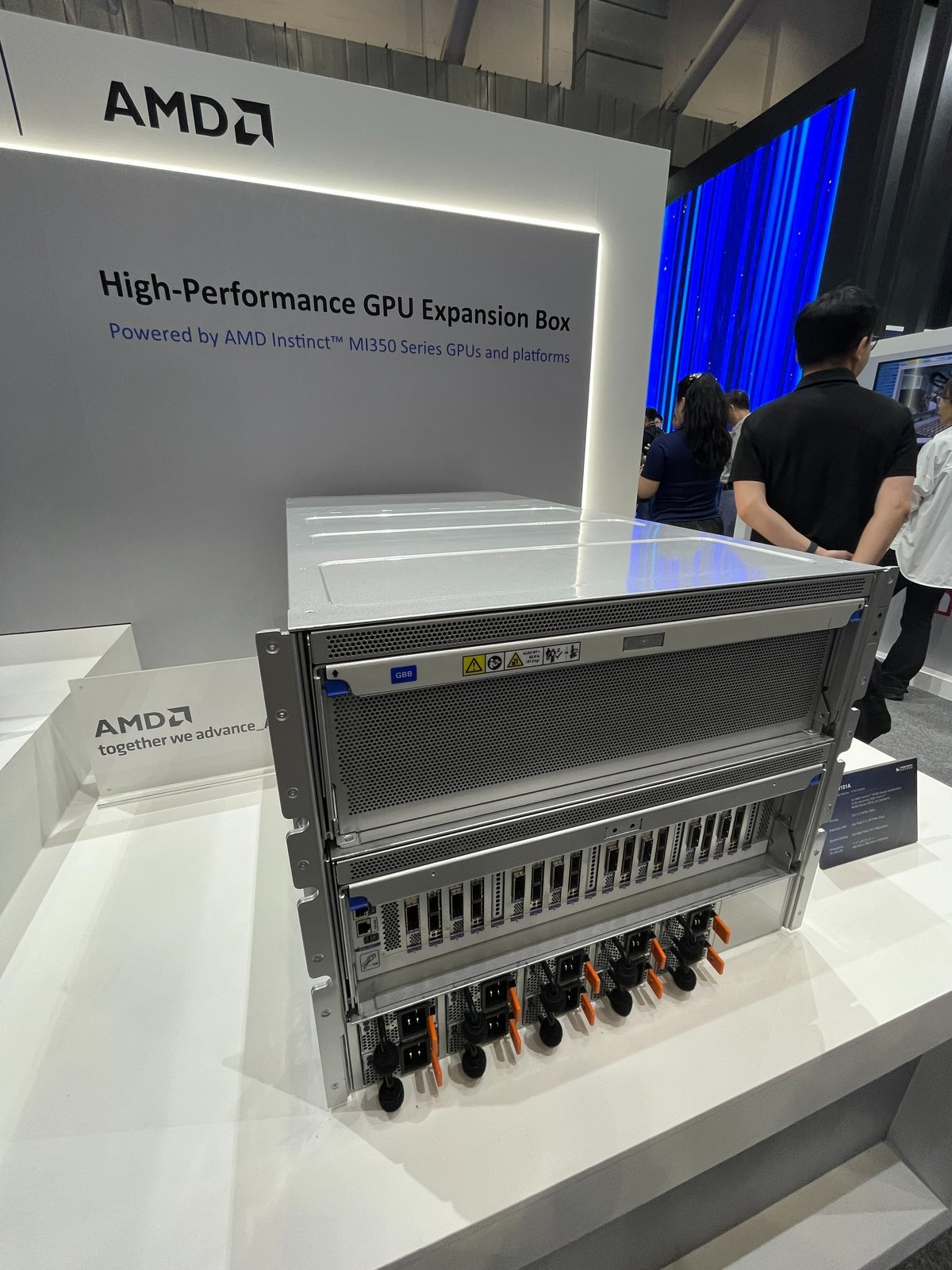 【COMPUTEX2025】AI関連の最新テクノロジーが集結！｜KDDI Tech note