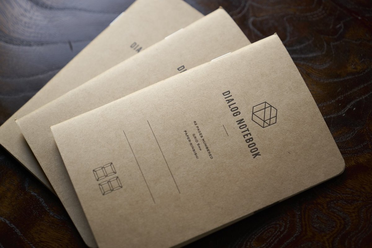 What Is DIALOG NOTEBOOK?｜DIALOG NOTEBOOK｜ページ番号入りの小さな方眼ノート