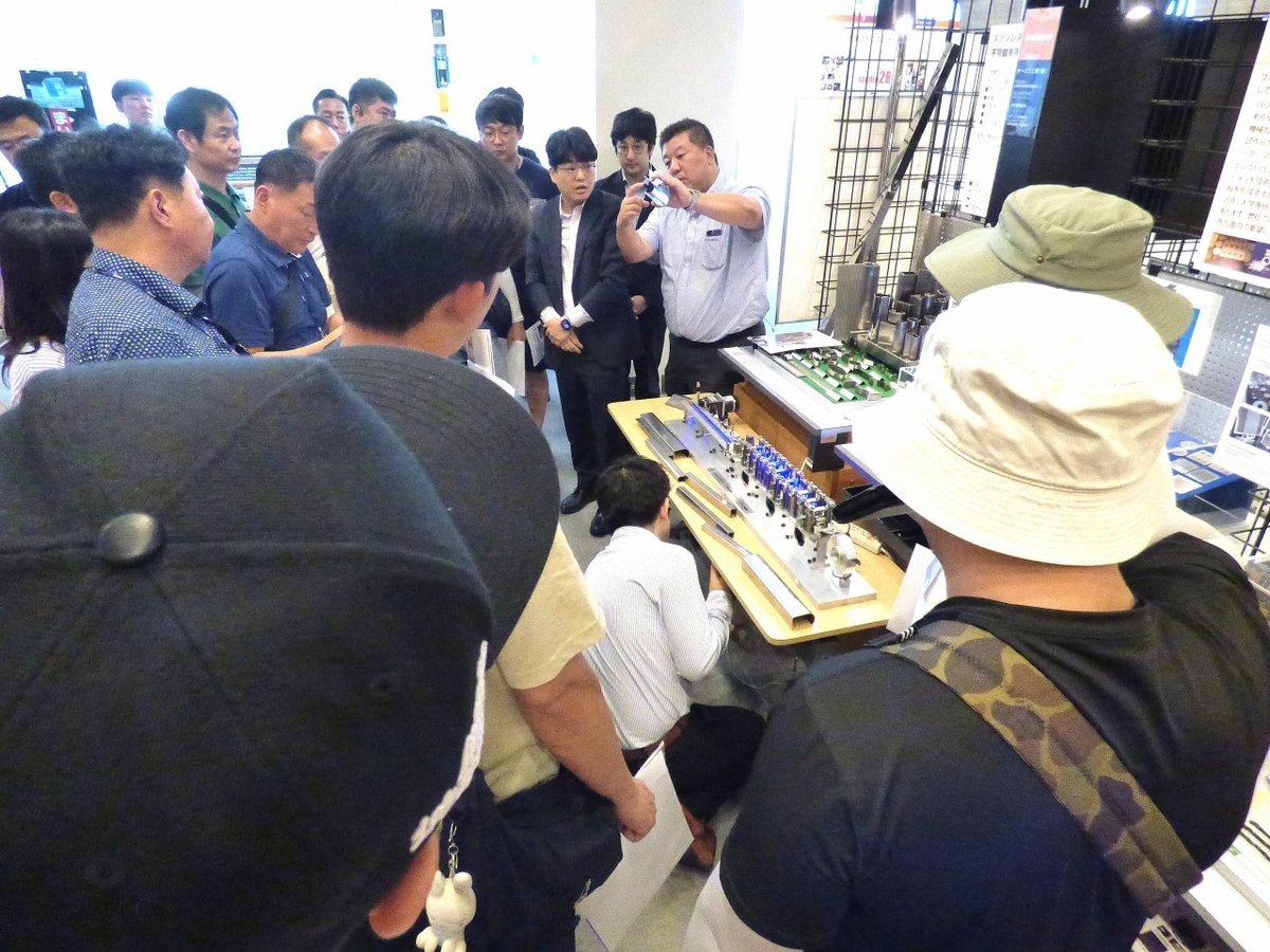 韓国の鉄道車両製造会社のみなさんが視察に来られました。｜MOBIO（ものづくりビジネスセンター大阪）公式note