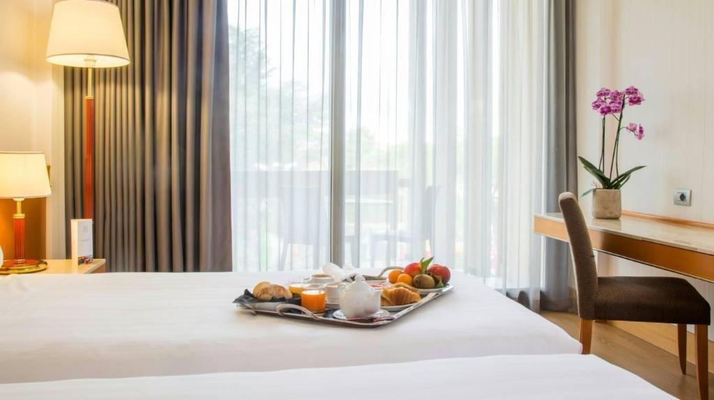 一日の終わりにゆったりくつろげるローマアウレリオ&モンテベルデのホテル Top 5｜街歩きとホテル選びの達人