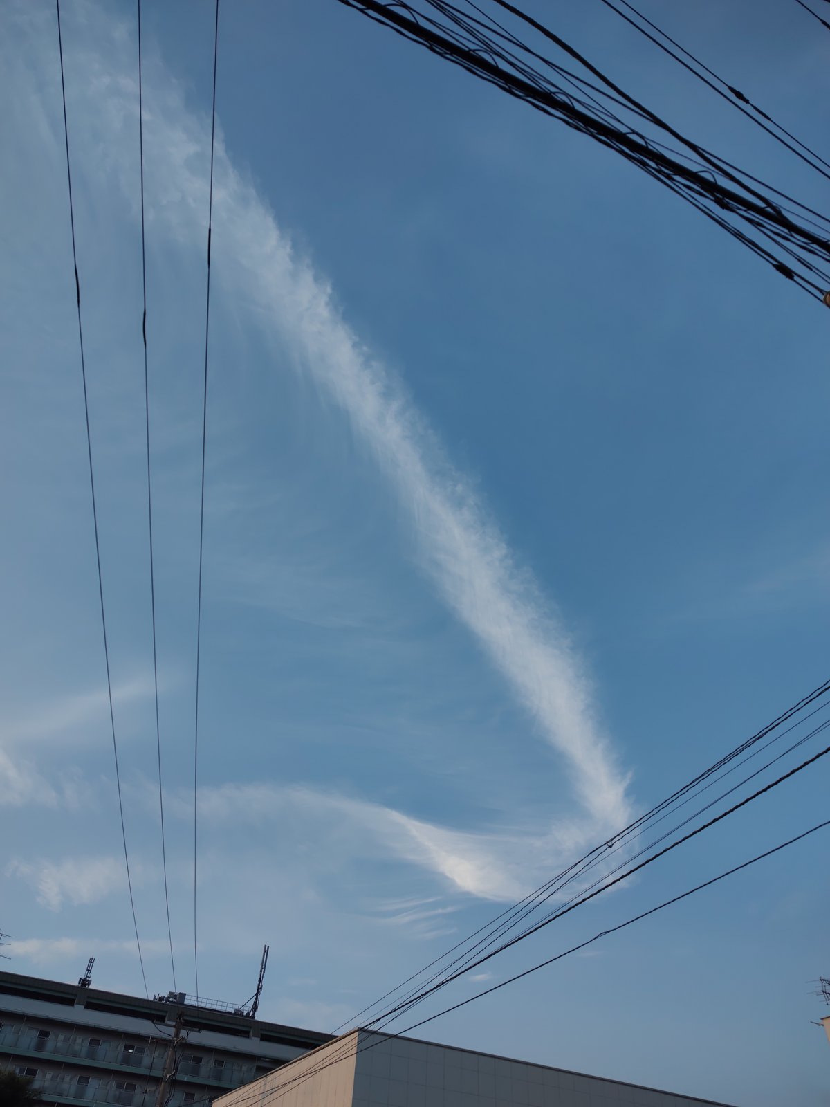 空（宇宙じゃない）を駆ける｜Kazuki Ikeda