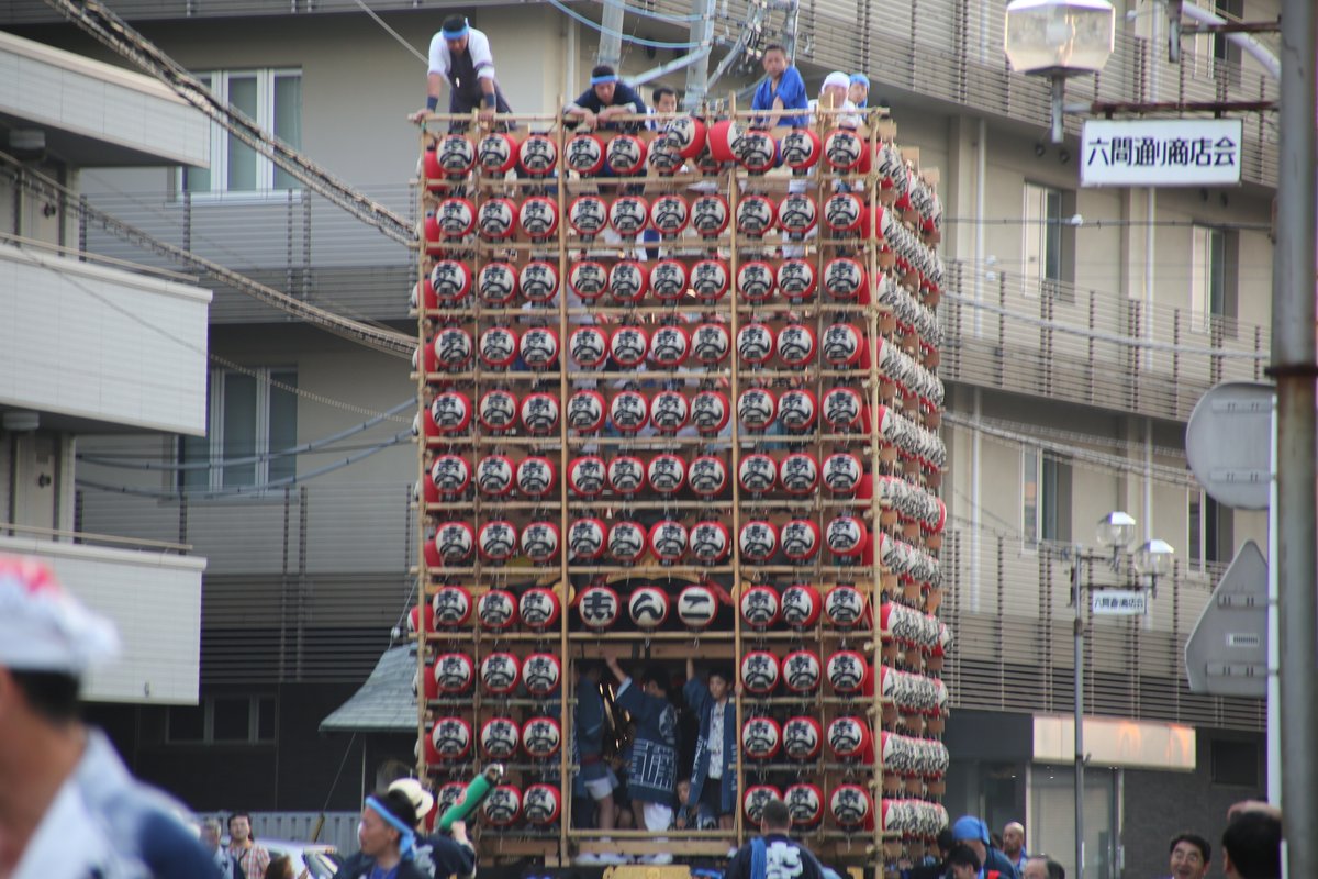 The festival finally begins, a colourful celebration of summer nights ...