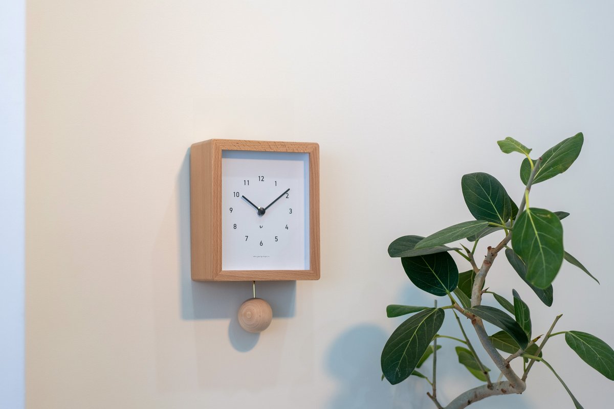 振り子時計の魅力 - 昭和レトロ×現代インテリア｜INTERZERO