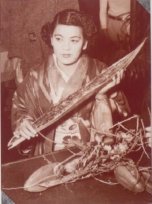 HAPPY WOMEN'S MAP 沖縄県名護市 アナタハンの女王 比嘉和子 女史 / The Queen of Anatahan, Ms. Kazuko Higa｜#女風土記