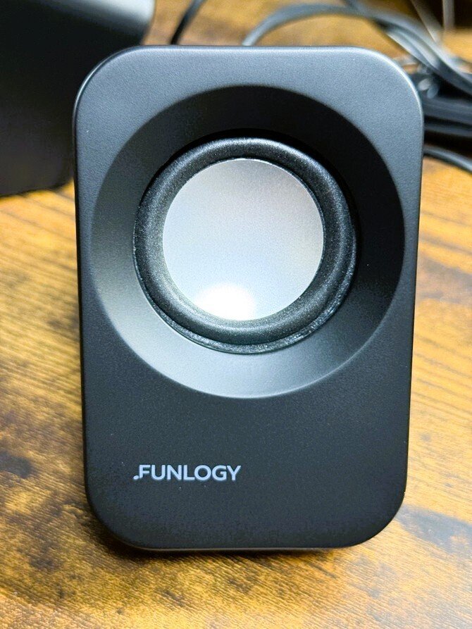 VGP2024受賞！日本ブランドPCスピーカー「FUNLOGY Speaker」を購入してみた～小型ながらの安定14W出力は素晴らしい！｜クーリン