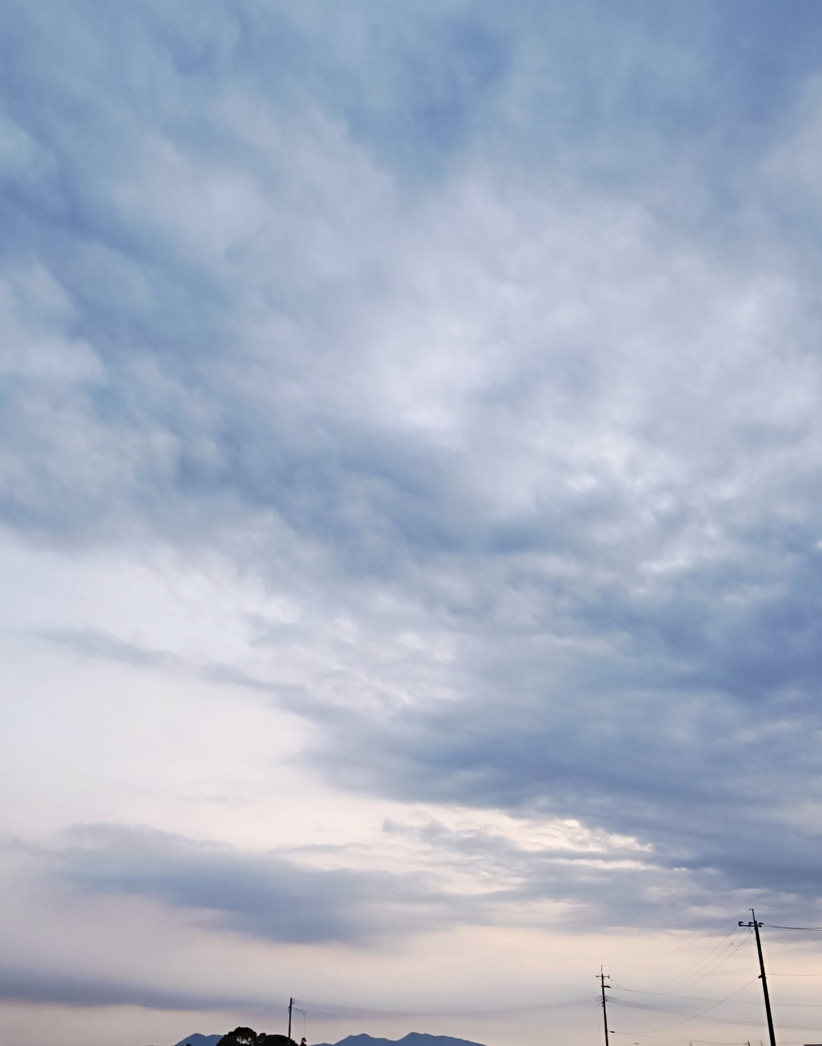 夕立ち後と厚い雲｜sora_purecolor