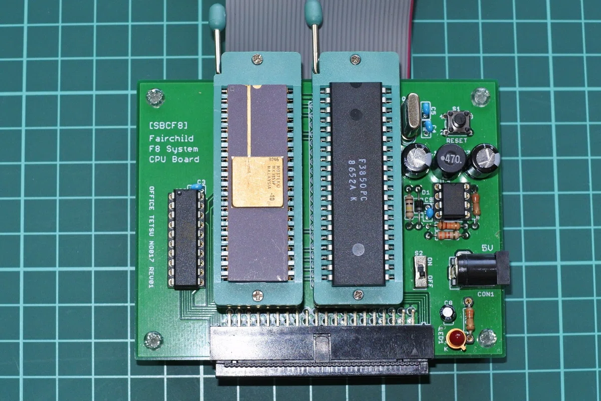 Fairchild F8 Family (F3850)｜Ryo Mukai