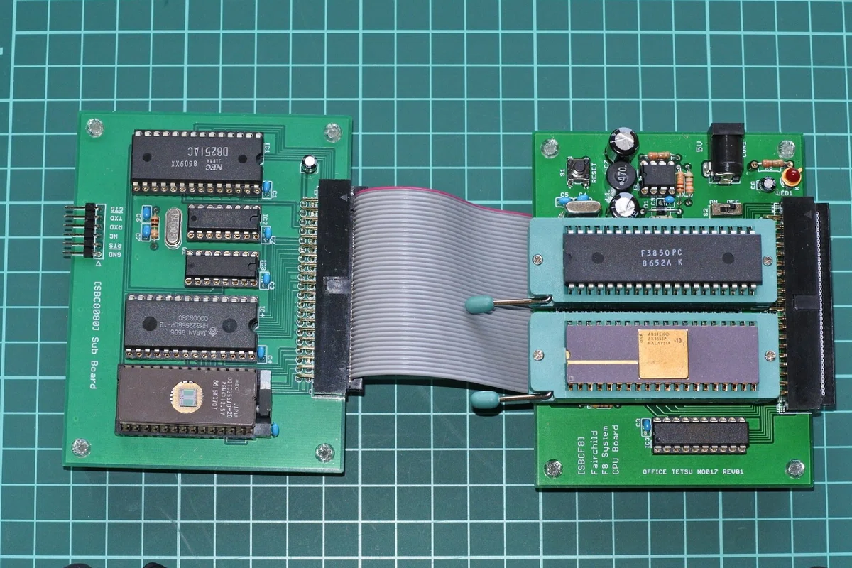 Fairchild F8 Family (F3850)｜Ryo Mukai