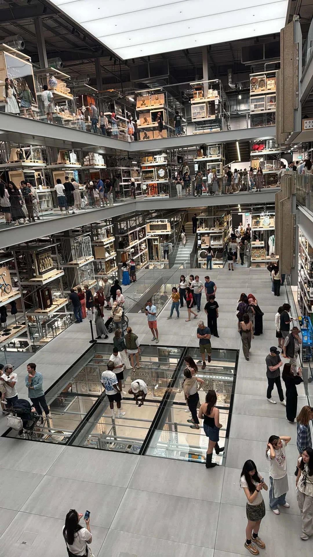 ヴィクトリア＆アルバート博物館イースト ストアハウスが開館 VICTORIA ＆ ALBERT MUSEUM STOREHOUSE ...