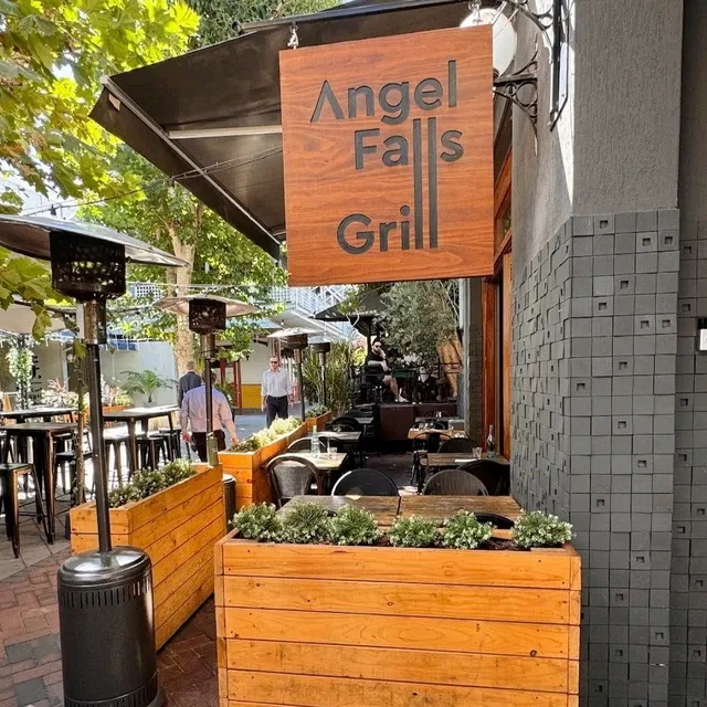 【Angel Falls Grill】天使もびっくり！本場ベネズエラ料理に舌鼓ぃ！｜海外ニート なっくさん家