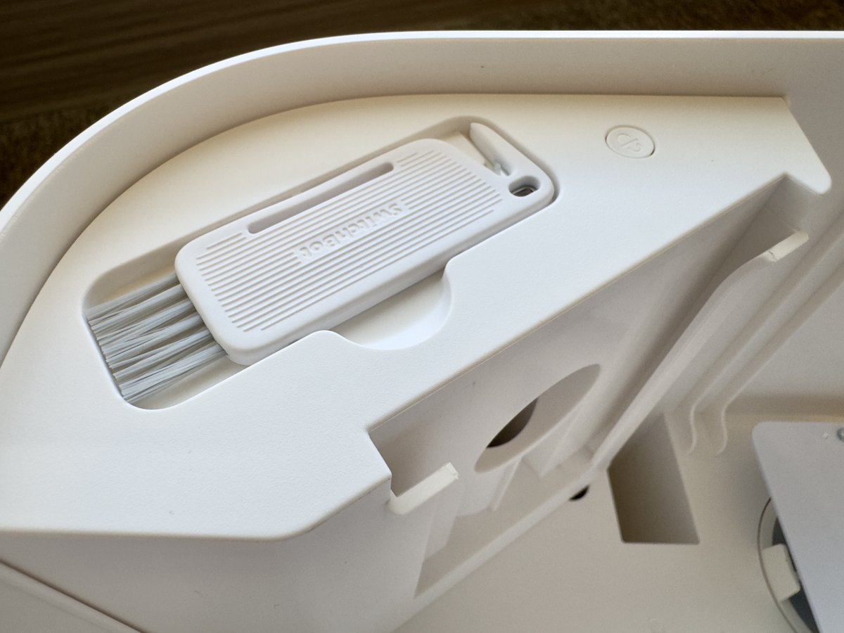 【レビュー】SwitchBot ロボット掃除機 K11+が届いたら、まず「小さっ！」って声が出た話。｜MARU Smart