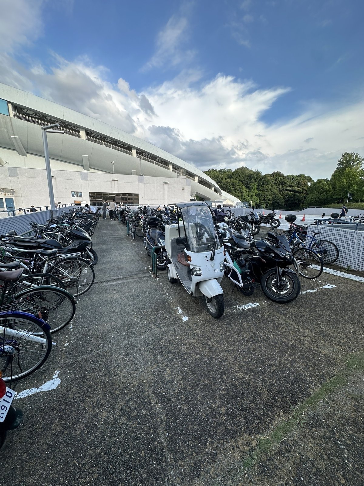 2025年7月③福岡空港からベスト電器スタジアムまでLUUPで行けばたった5分だった。往復5・3キロの旅｜国元 紳仁郎 shinjiro kunimoto