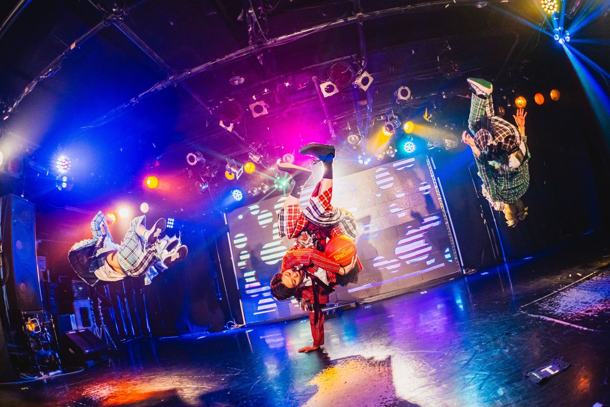 REAL AKIBA BOYZの後輩ユニットRAJ GLANZ、1周年ワンマンライブを大盛況で開催！世界に羽ばたく決意を胸に、次なるステージは ...