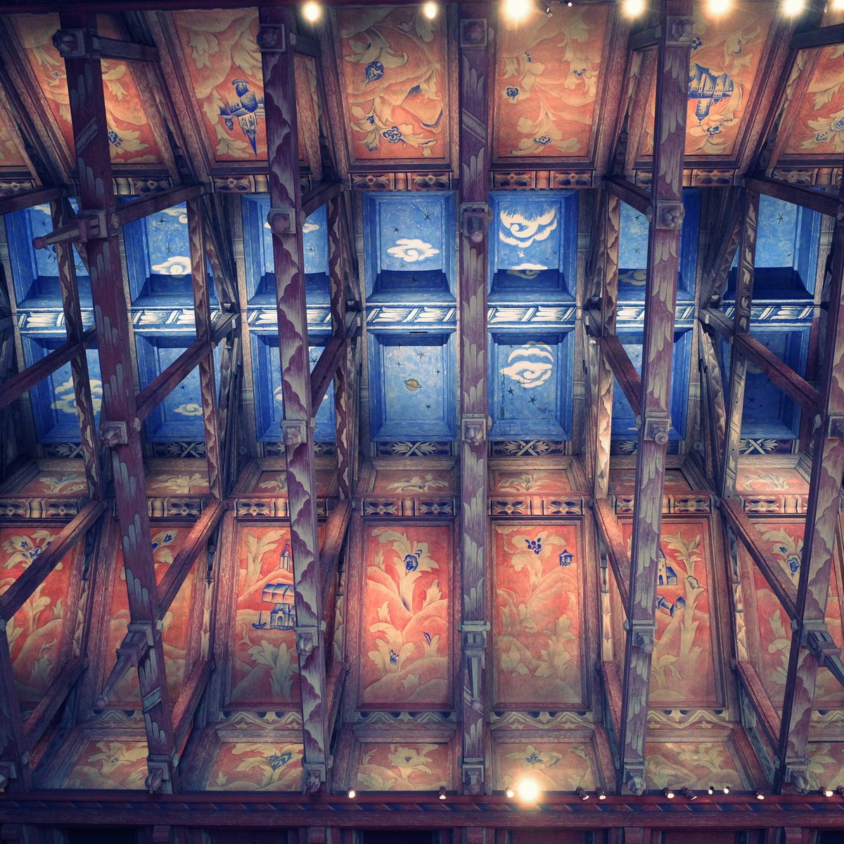 旅と建築〜スウェーデン・ストックホルム市庁舎｜Natsuka Muto