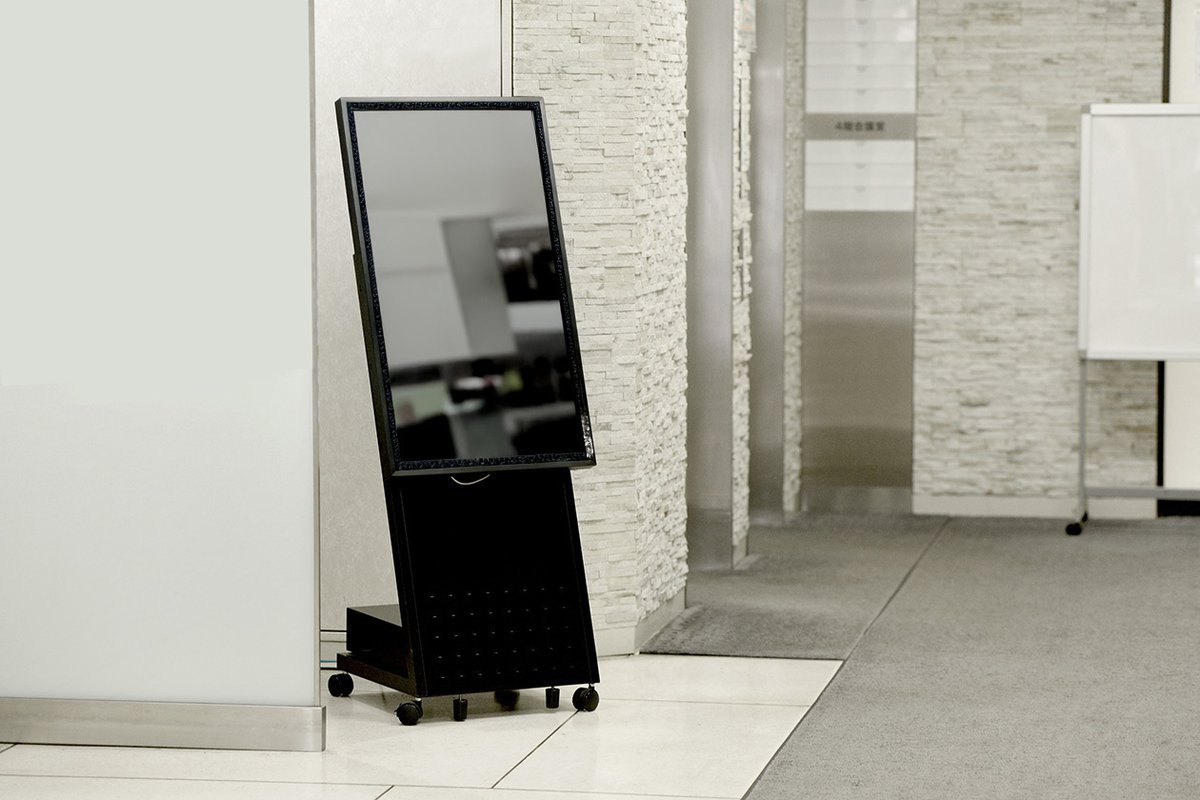 進化を続けるデジタルサイネージ！そのカギは通信（SIM）？にあった【身近なIoT】｜MEEQ公式note