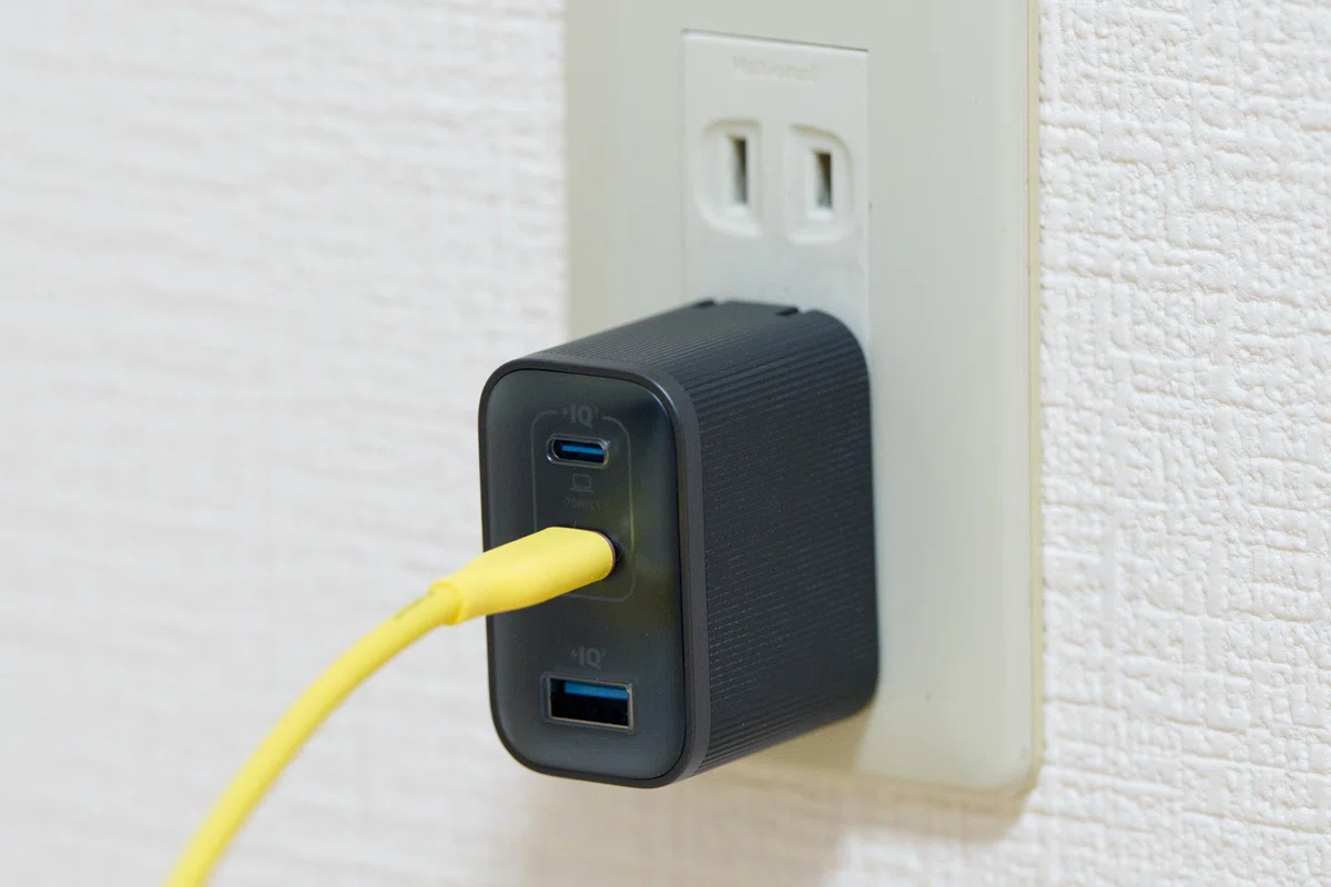Anker Nano Charger (70W, 3 Ports)をレビュー！世界最小クラス＆賢い電力振り分けが魅力の充電器｜Kazuya