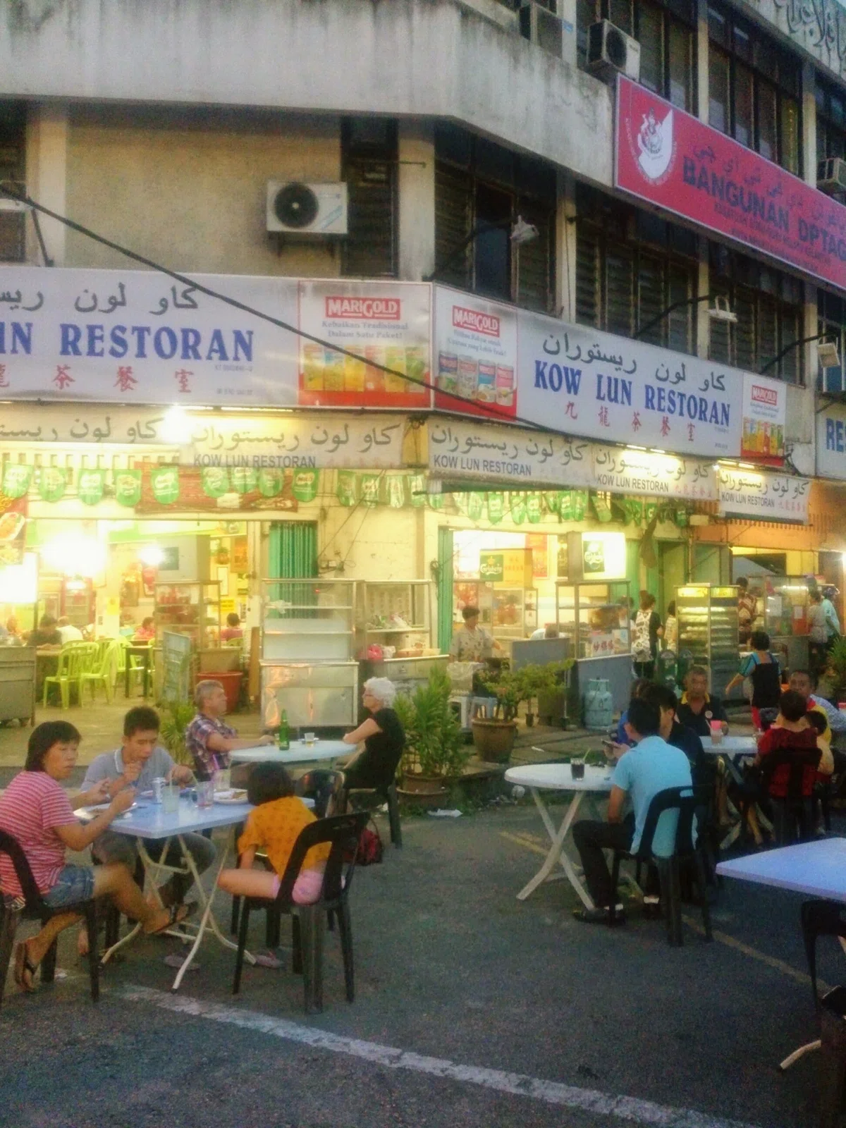 【マレーシア発】路上店の隠れたおいしさ「Kow Lun Restran」のホッケンミー（コタバル）｜Mizuho🌺アジア旅&仏教文学研究者☆ ...
