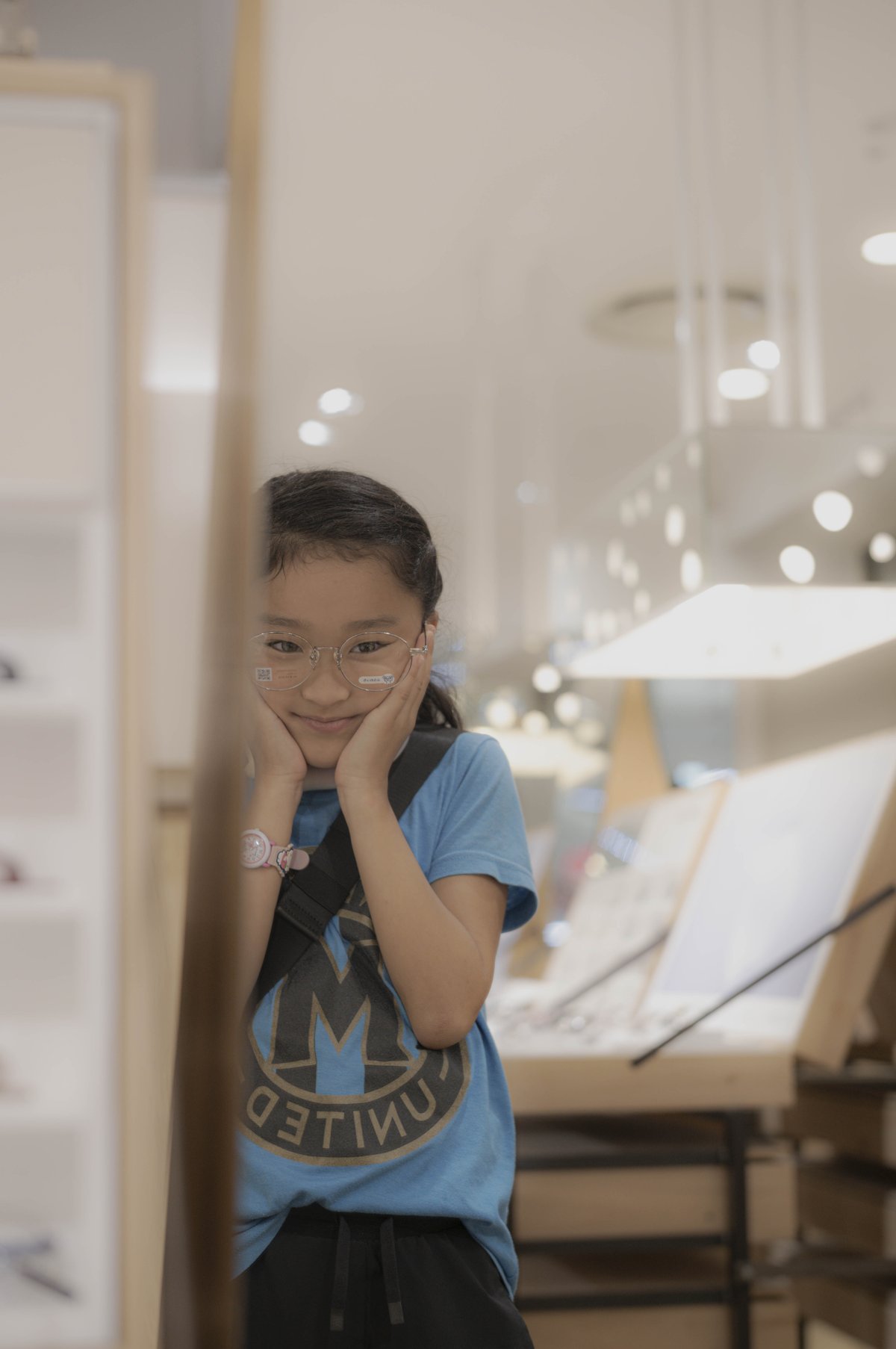 メガネ女子｜MOJA MOJA