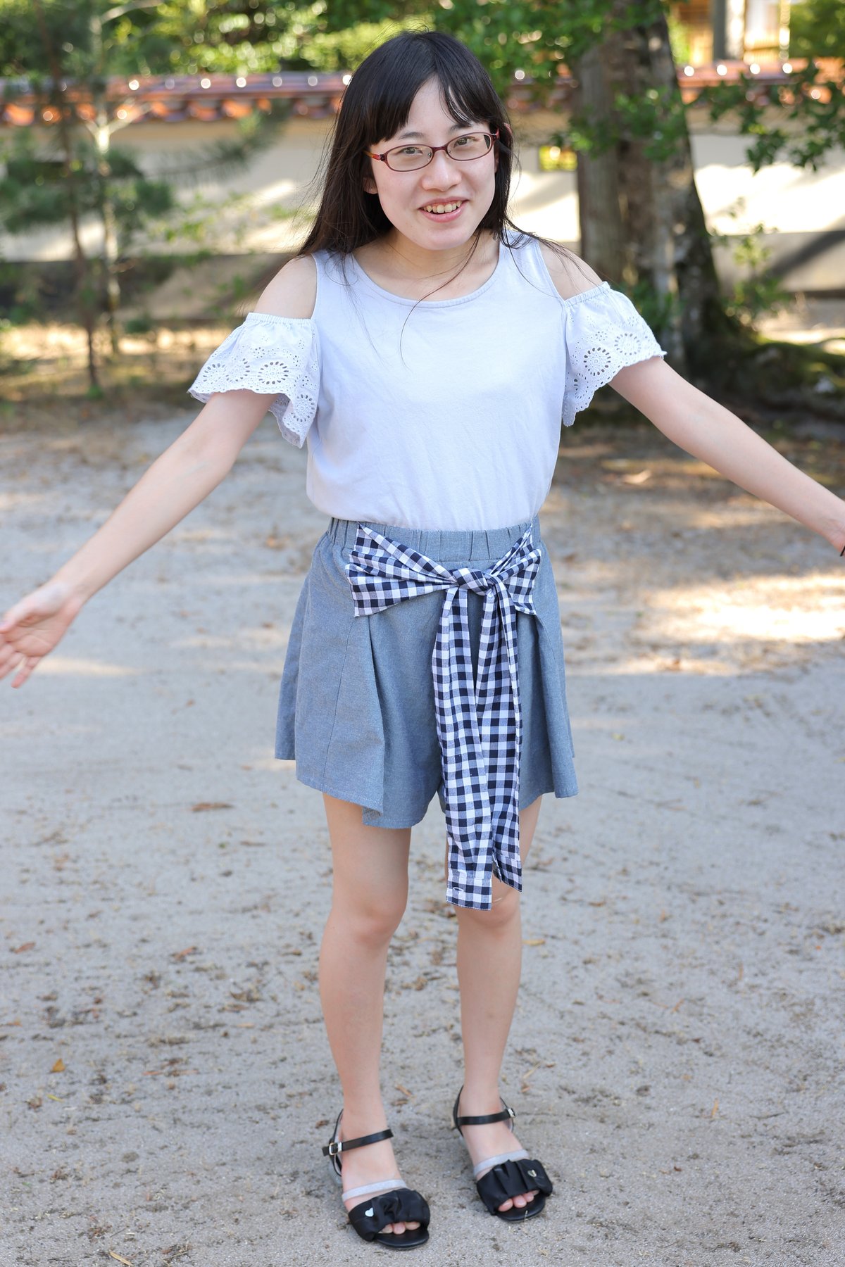 大人少女 103 昼下がりの安寧｜YoshiSAN