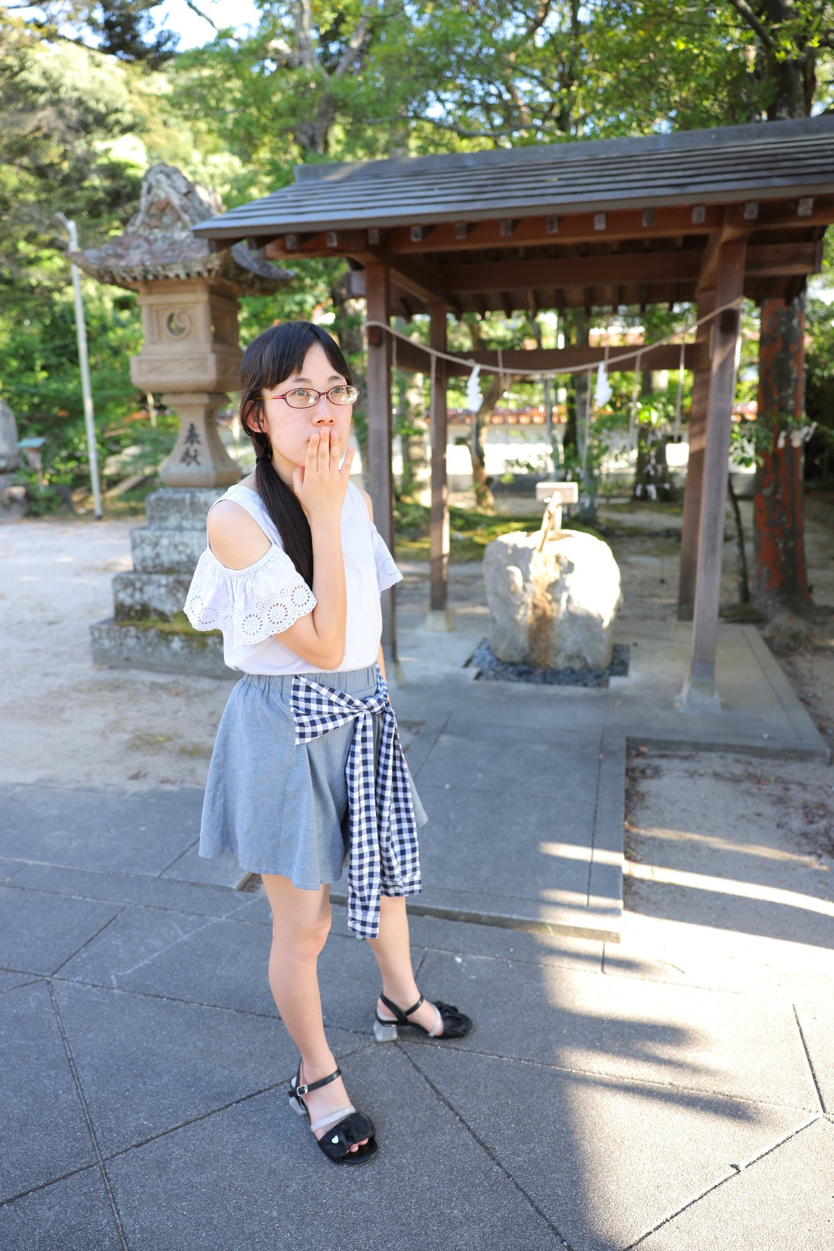 大人少女 103 昼下がりの安寧｜YoshiSAN