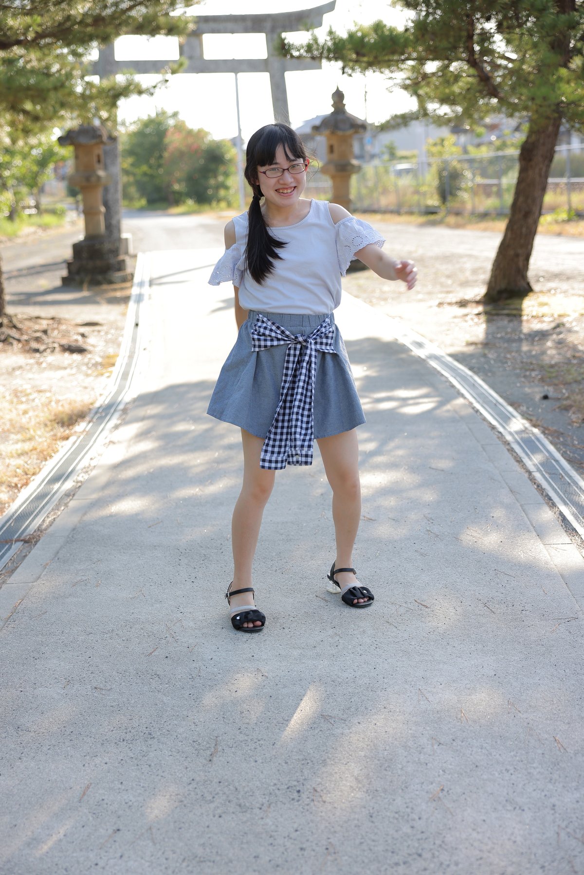 大人少女 103 昼下がりの安寧｜YoshiSAN