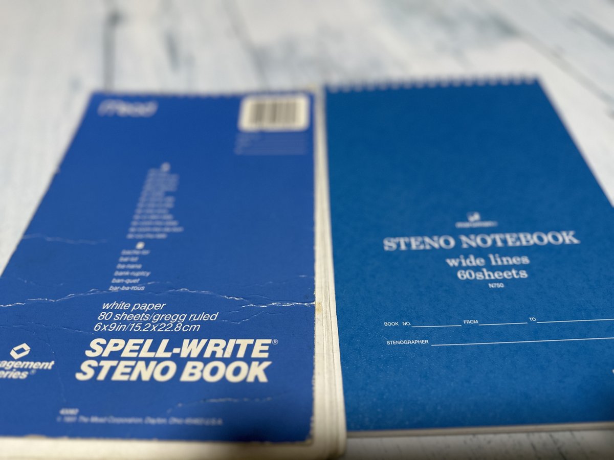 妙にワクワク！新しい文房具 ｜Risako Gray