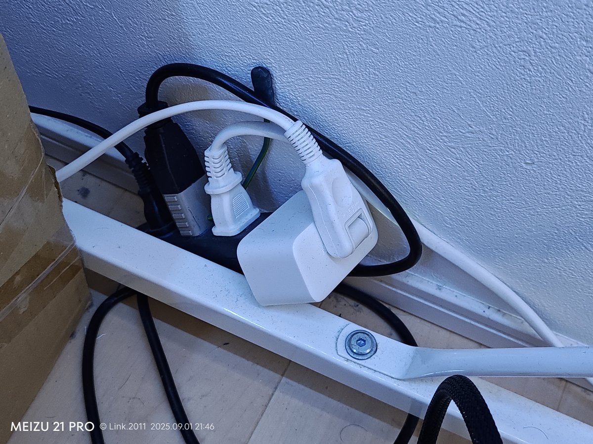 Raspberry PiとSwitchbot プラグミニを使って自宅サーバー用消費電力ディスプレイを作る｜Link.2011