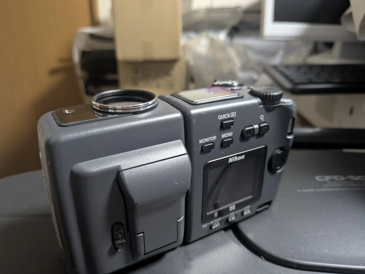 Nikon Coolpix 995（E995）を購入｜mashiroa 真城亜
