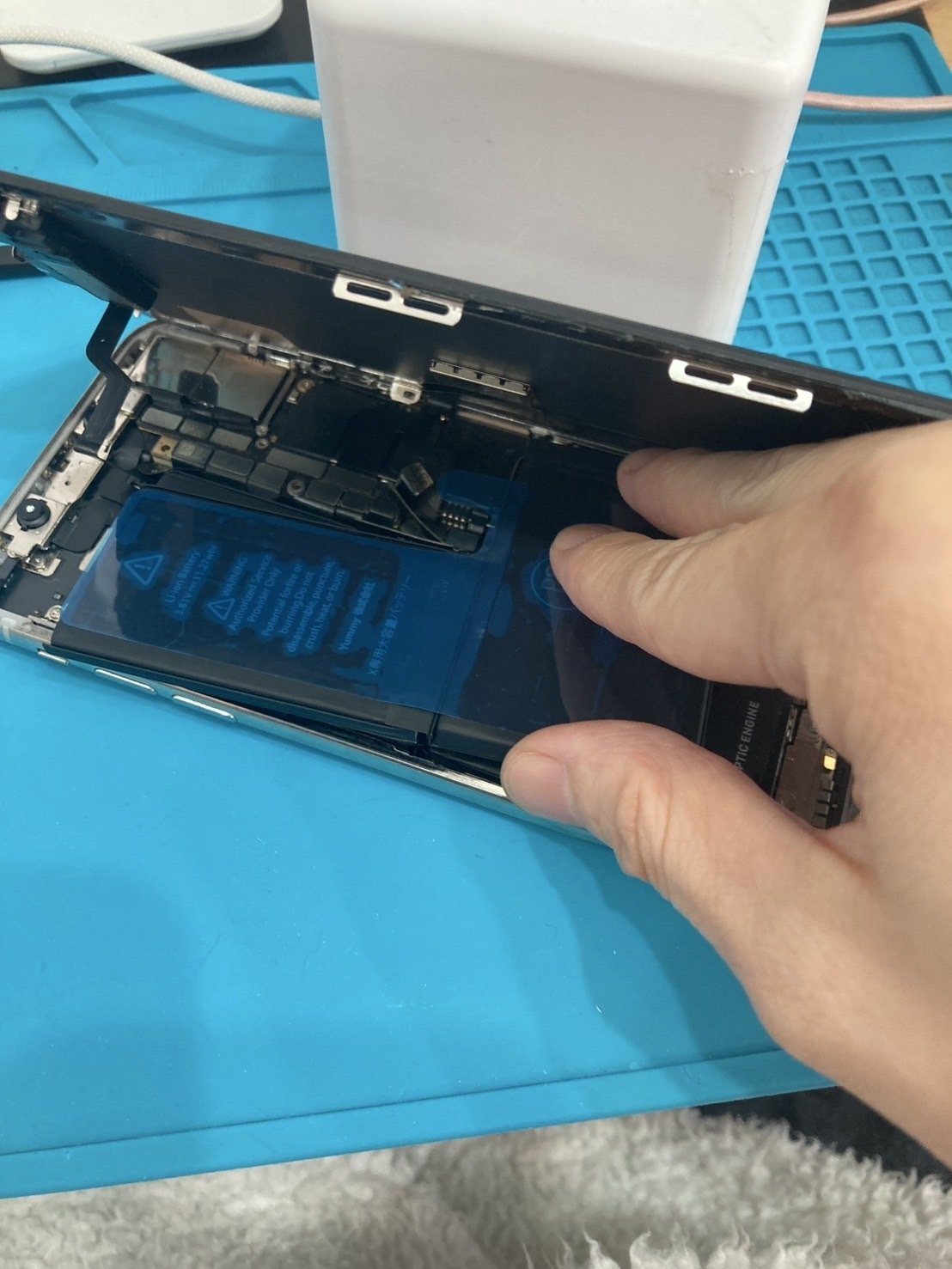 iPhoneX ドックコネクタ―交換修理｜スマホ修理工房Rinkan