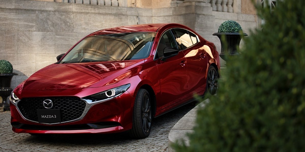 今だからこそ考える。 MAZDA3セダンを選ぶ価値とは何か｜REN
