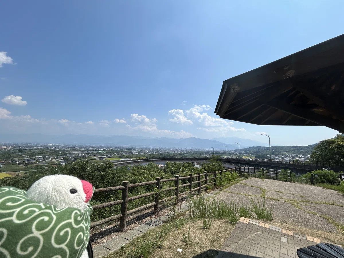 文鳥隊長と行く！真夏のゆるキャン 聖地巡礼④南アルプス市&韮崎市編｜おいも
