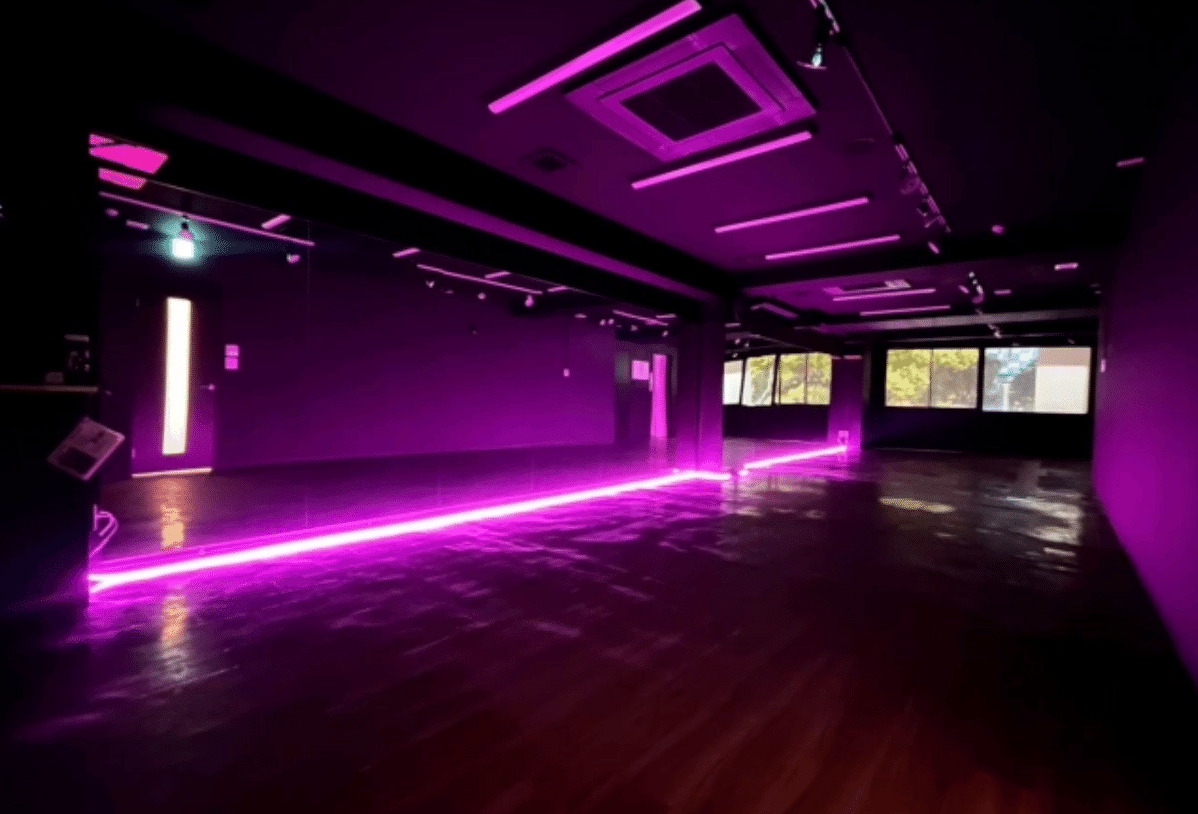 [20人~29名]大型スタジオ -レンタルスタジオBUZZ-｜STUDIO BUZZ -レンタルダンススタジオ-