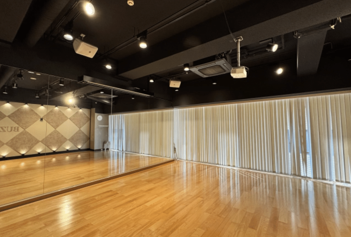 [20人~29名]大型スタジオ -レンタルスタジオBUZZ-｜STUDIO BUZZ -レンタルダンススタジオ-