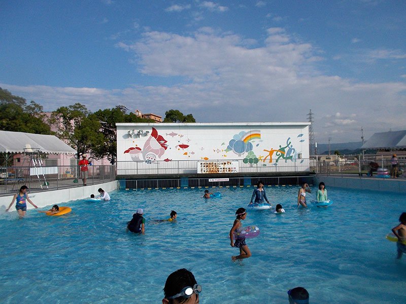 四国最大級のウォータースライダー！『善通寺市民プール』に行って来ました〜。｜だるかぶ@うどん県 #スーパーカブ #おでかけ #讃岐うどん ...