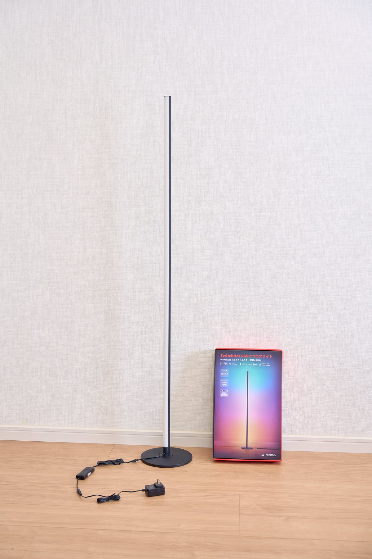 SwitchBot RGBIC間接照明シリーズ レビュー | 同時多色発光で空間を光のアートに変える革新的スマートライト｜じゃが