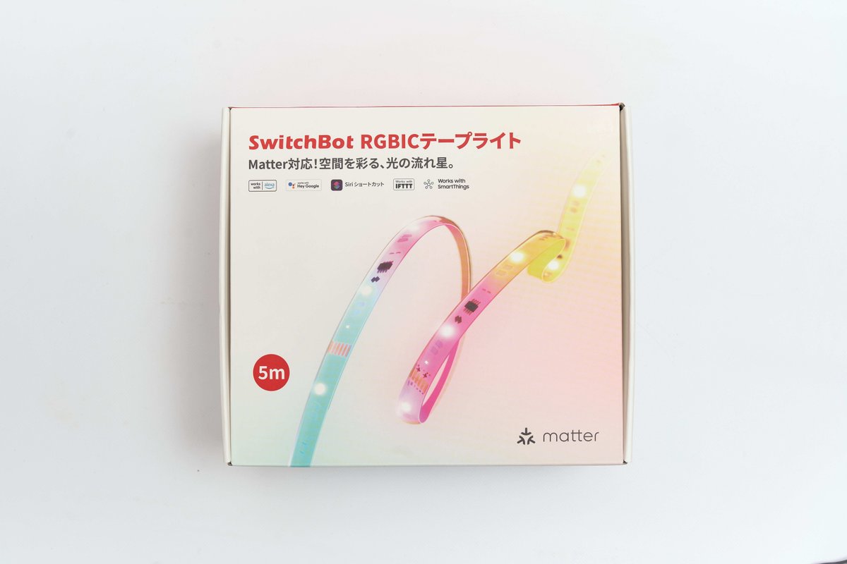 SwitchBot RGBIC間接照明シリーズ レビュー | 同時多色発光で空間を光のアートに変える革新的スマートライト｜じゃが