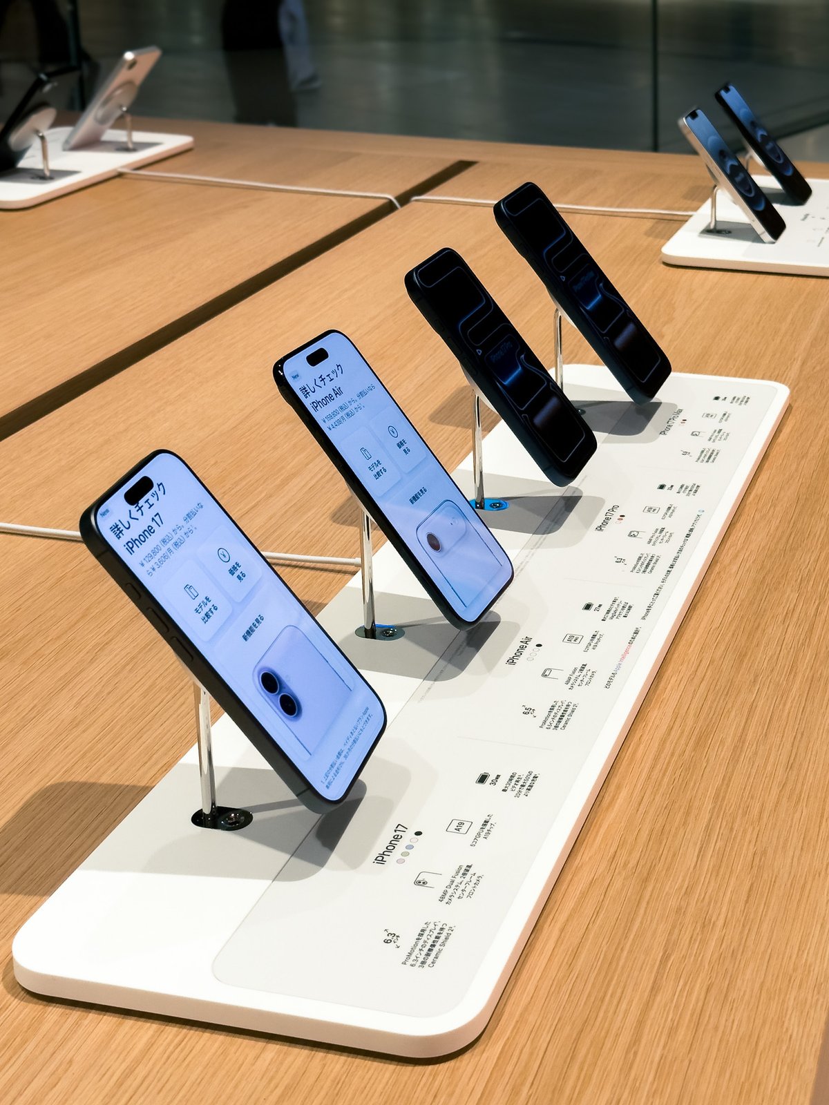 梅田AppleでiPhone Airを触ってきた。軽い、薄い！｜murasaki