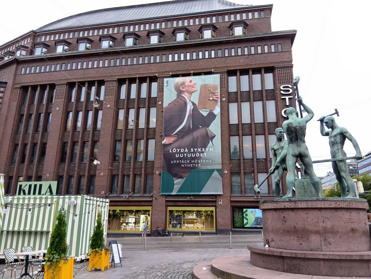 【関西国際空港から5泊8日】 ヘルシンキ1日目（ヘルシンキ中央駅周辺：Oodi、カフェアアルト等）｜aurinko