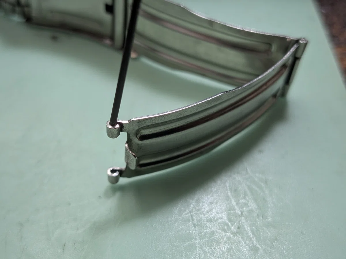 Metal Band "Clasp" Repair｜富屋時計店