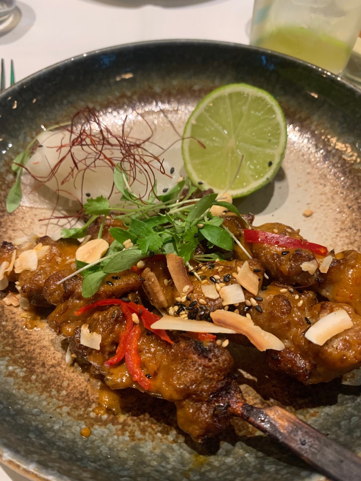 【食レポ】イギリス料理は美味しくない！？ロンドンのレストランに潜入！｜ハンブルク退屈日記