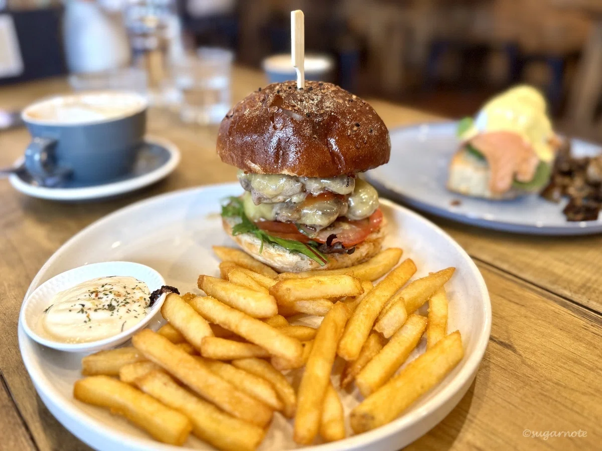 Toowoombaのカフェ「Ground Up Cafe」｜Rui