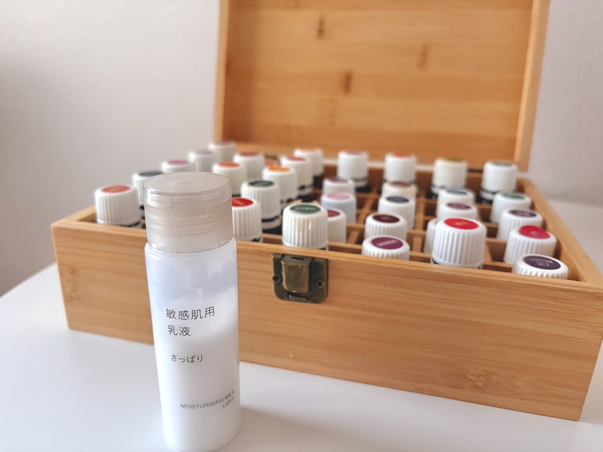 11月度ヤングリヴィング社の精油を注文します＆アロマでアンチエイジングフェイシャル｜Yoshie / Petit Lapin