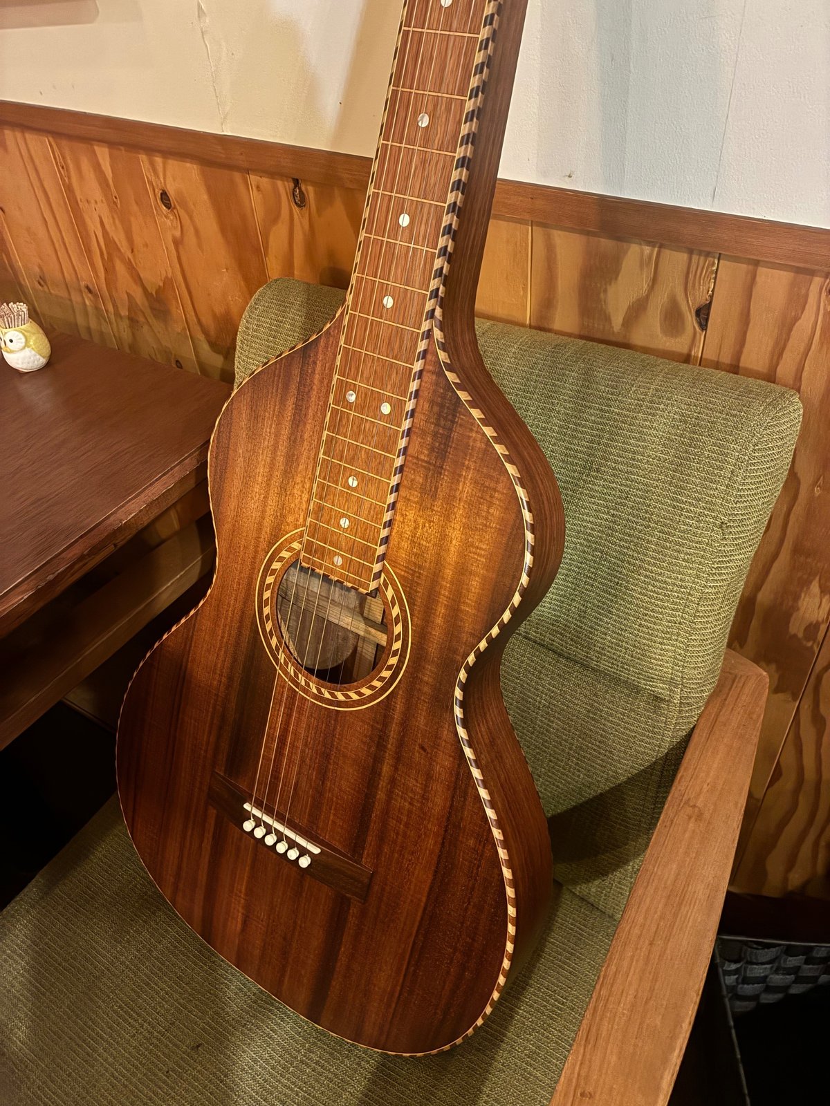 shimoギター、ワイゼンボーン。｜Tat weiss