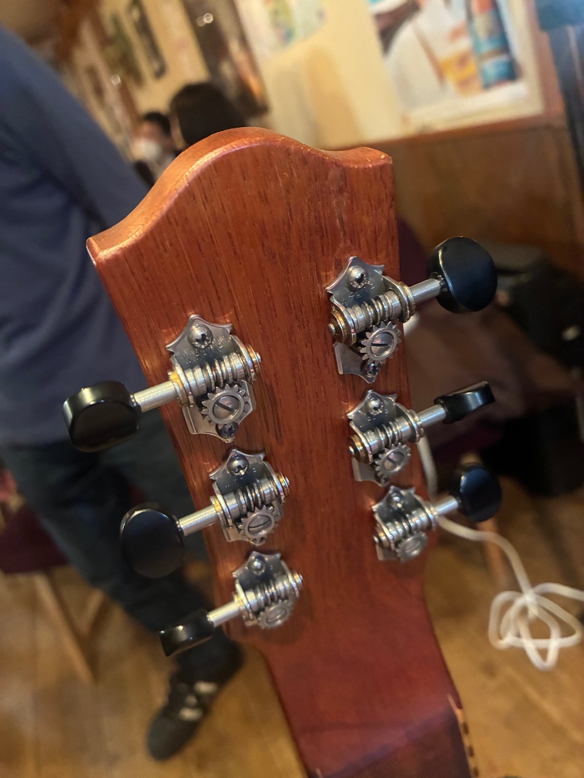 shimoギター、ワイゼンボーン。｜Tat weiss