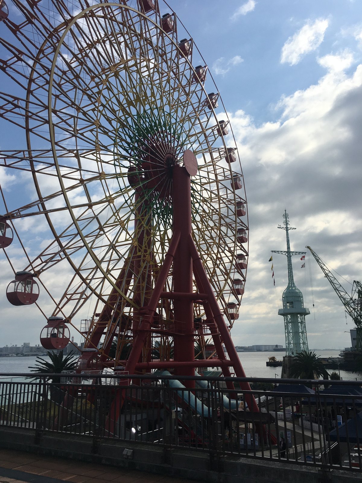 🌊 — 神戸ハーバーランドを歩く二重視点の旅 —MOSAIC編｜tamo-yan