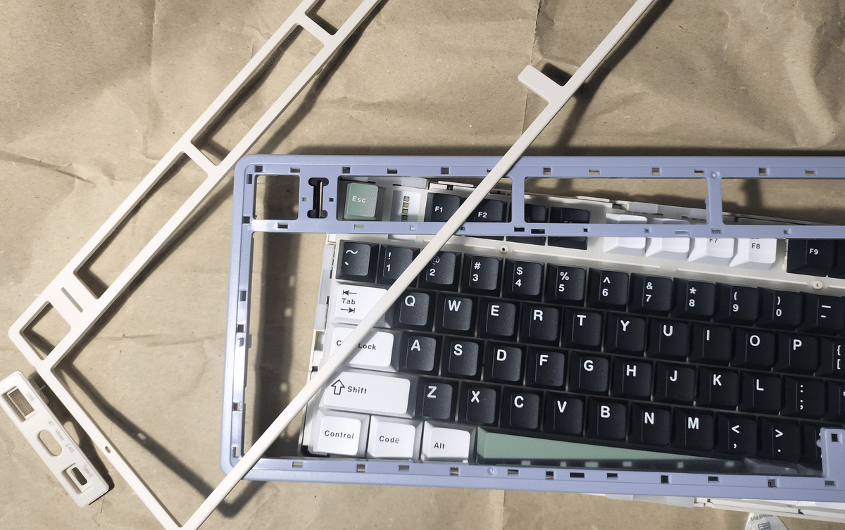 私はキーボード沼になんかハマらないし、ハマるつもりもない【第二回】｜赤木 詠一/Akaki Eiichi / Akakievich