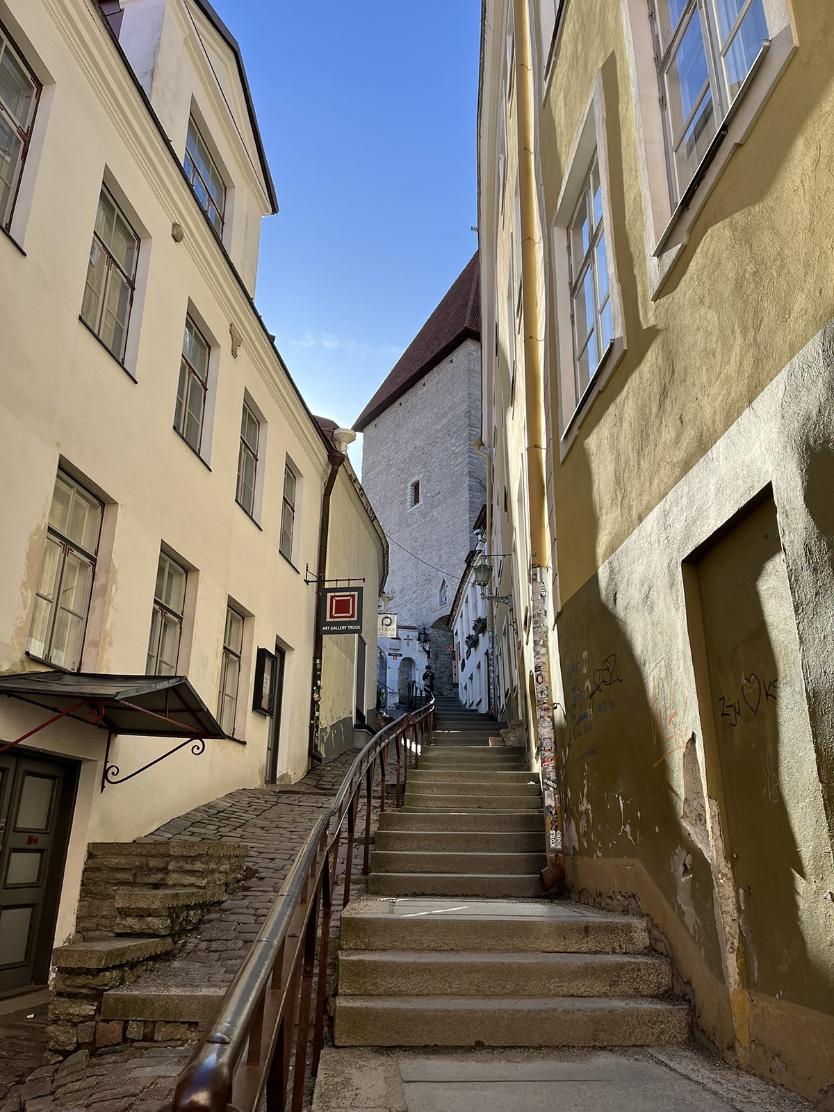 day6-2 inおとぎ話 ️晩冬のフィンランドとエストニア 白い光の旅路 2025.3｜kakera