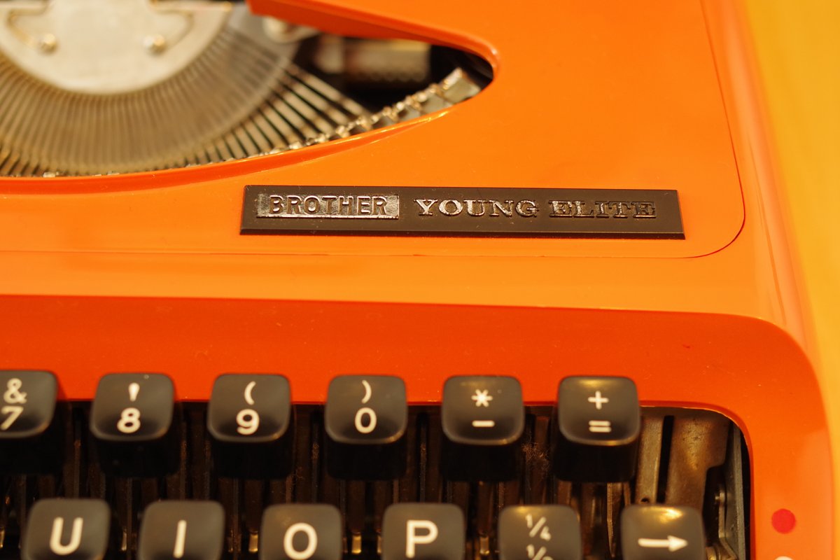 中古タイプライターを買ったらキーボードの疑問がぜんぶ解けた｜翔泳社技術書編集部