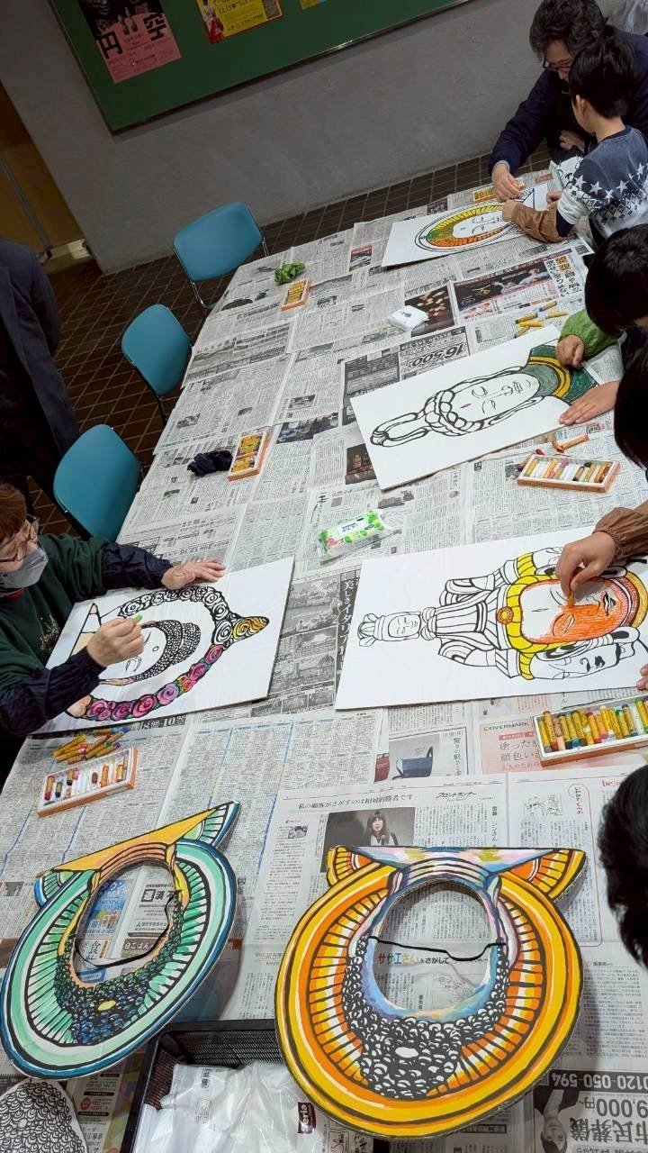 岡山県立博物館で開催された関連行事「2D仏像顔出し看板作り体験・等身大お釈迦様すごろく体験」が無事に終了しました!!｜ニシユキテン