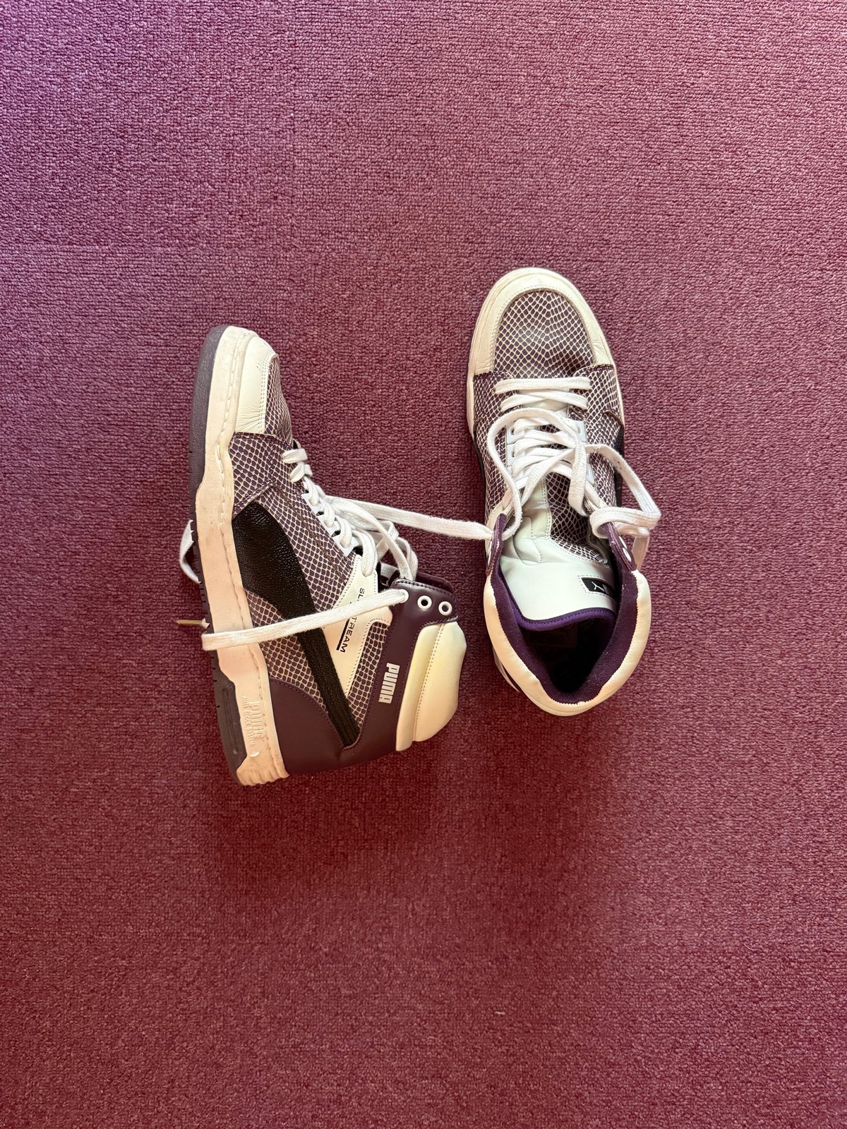 雨の中、欠点と掲示を鞄に。｜ise.sei